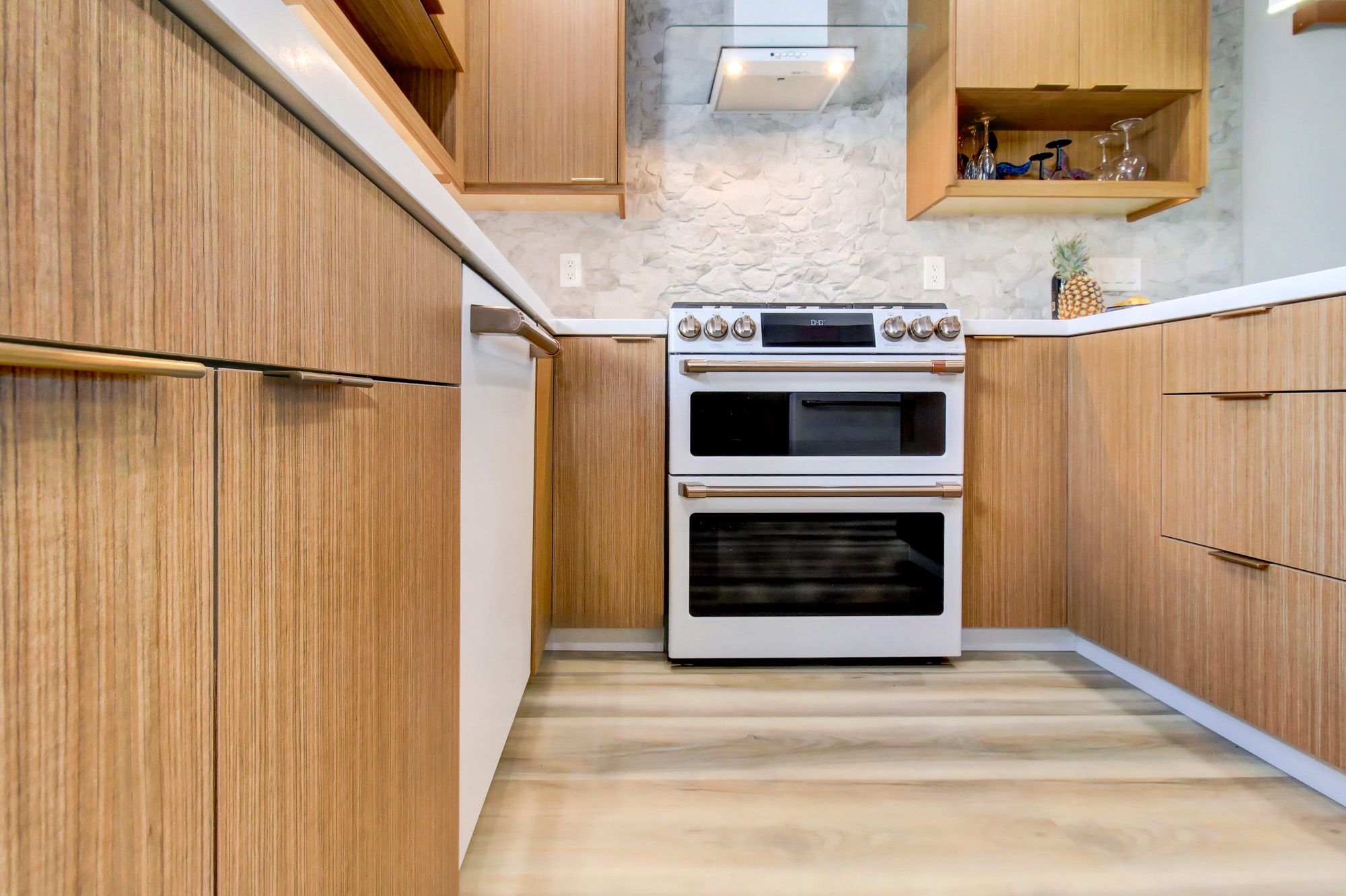 Cleaf Noce Daniella TFL goes to the beach! - Silicon Valley Cabinets