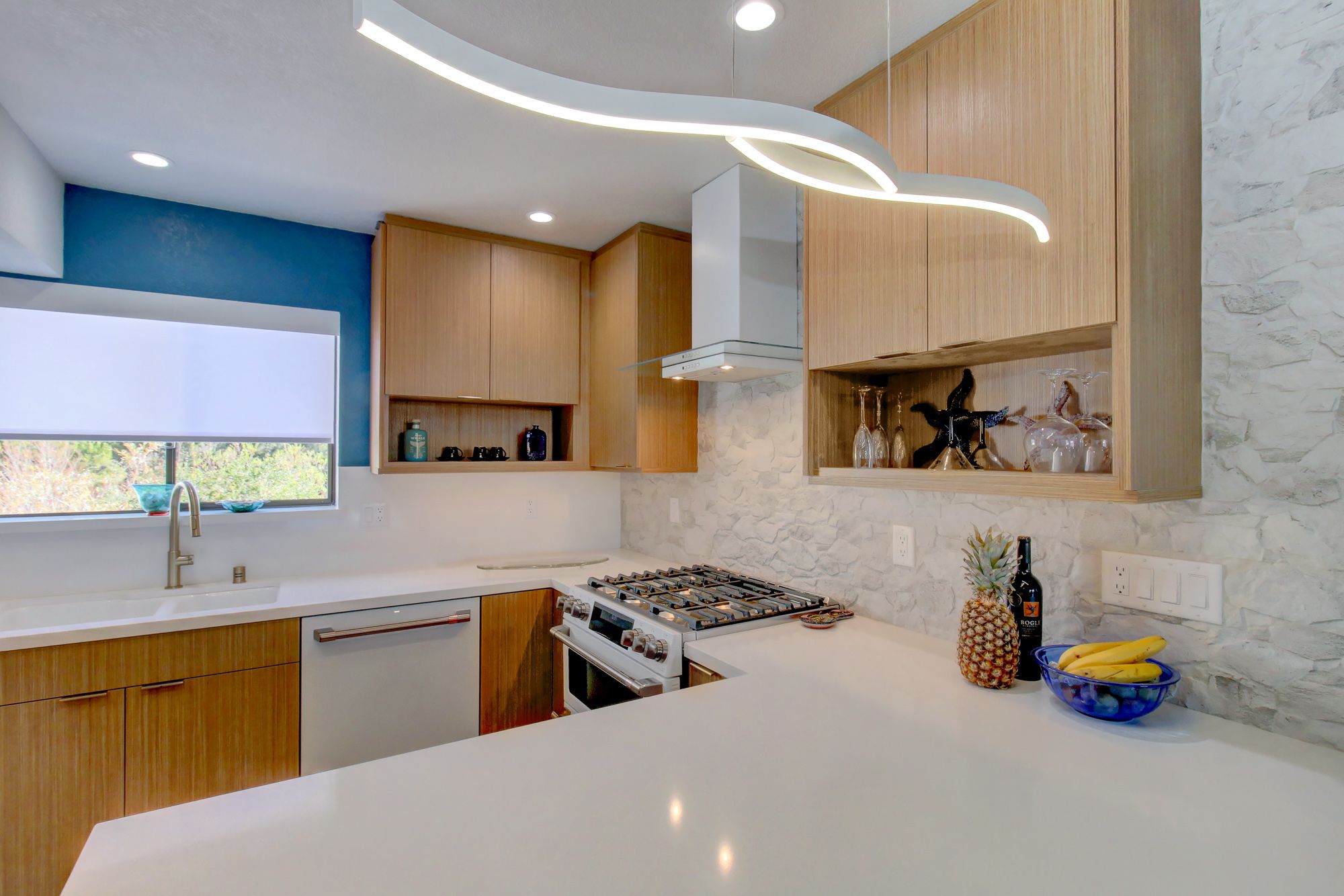 Cleaf Noce Daniella TFL goes to the beach! - Silicon Valley Cabinets